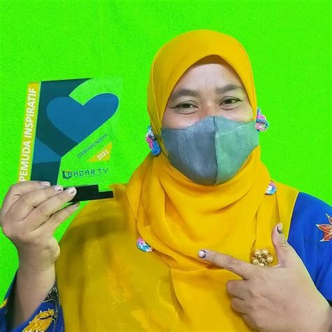 Runi Runie Runirunie • Threads Say More