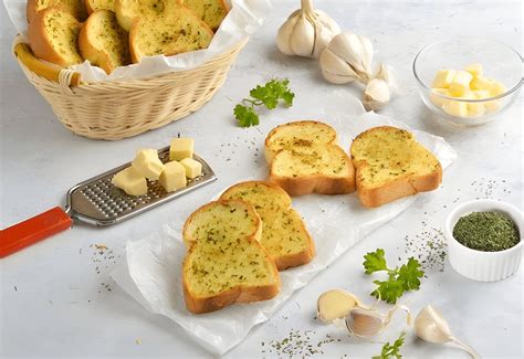 Air Fryer Garlic Bread By Mima Recipes
