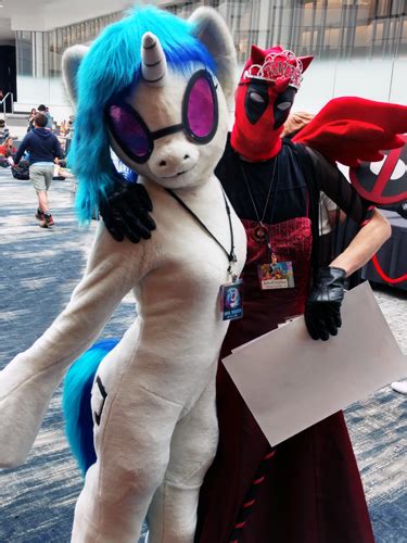 Human Vinyl Scratch Cosplay