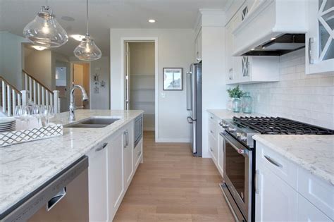 Pin By Cedarglen Homes On Cedarglen Homes Kitchens Home Kitchens