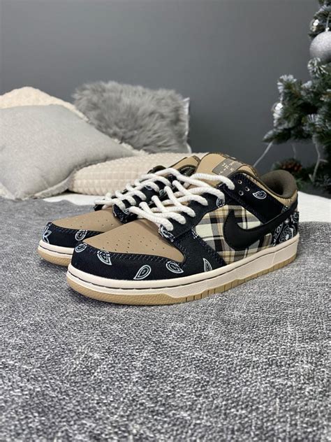 Купить Кроссовки Nike SB Dunk Low Travis Scott Найк Данки Тревис Скотт ...