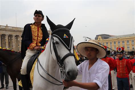 Bogotá conmemora 200 años de la entrada triunfal de Bolívar