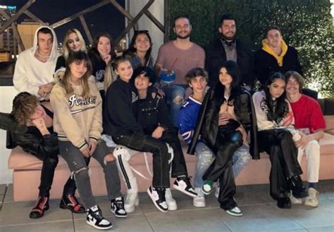 Pin De Yuh Girl Marz💍🖤 En Friends Sesión De Fotos Amigas Fotos De