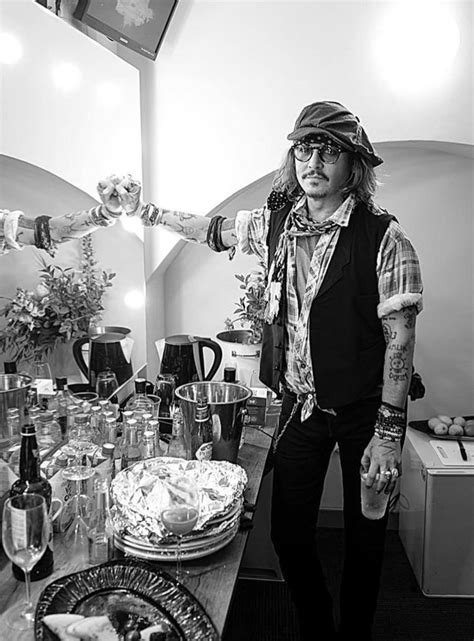 Pin By Terry On Johnny Depp Johnny Depp Johnny Johnny Depp Pictures