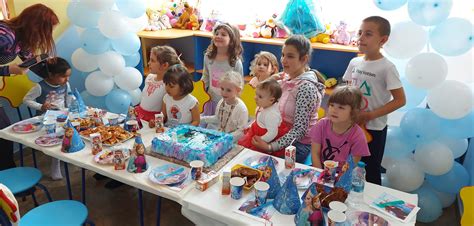 Детски парти клуб Мечо пух Почасово гледане на деца Парти център с аниматор Организиране