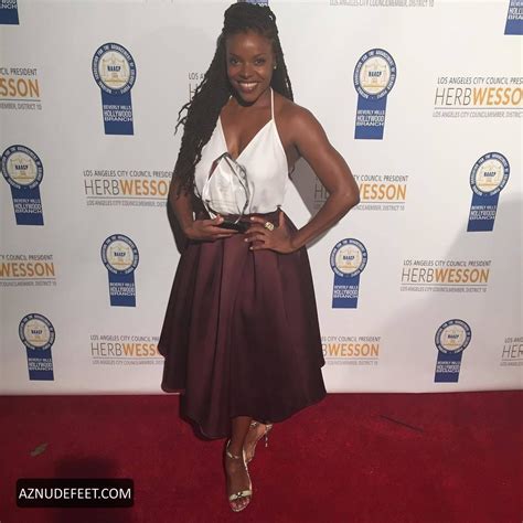 Nadine Ellis Feet Aznudefeet