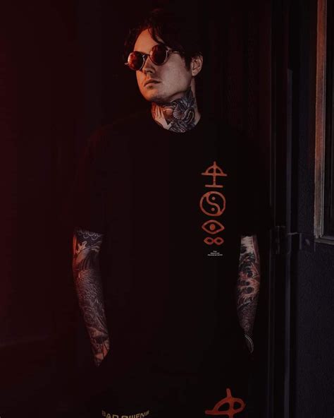 Noah Sebastian Noah Sebastian Singer