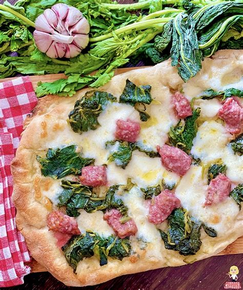 PINSA Romana Con SALSICCIA E Friarielli A Tavola Con Tea