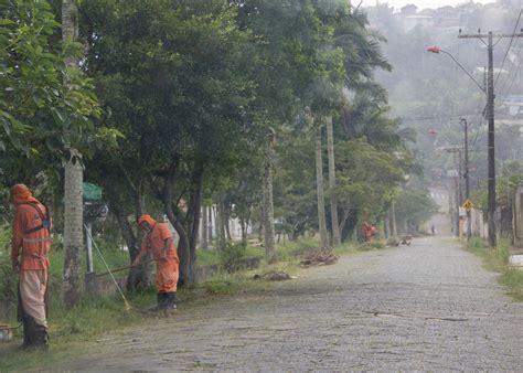 Limpeza De Vias E áreas Públicas é Intensificada Pela Prefeitura De São