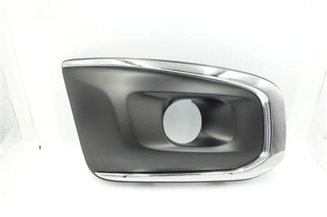 KRATKA RAMKA HALOGENU PRAWA PEUGEOT 3008 LIFT Mienia Kup Teraz Na