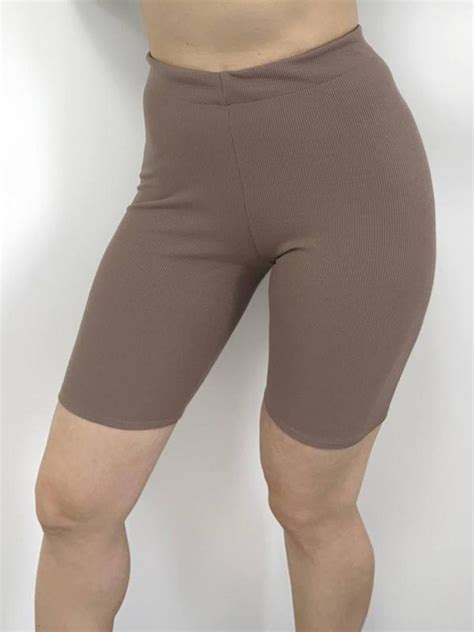 Красиві жіночі велосипедки в рубчик у колір темний беж які не просвічуються — ціна 270 грн у