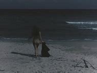 Naked Carole André in Violentata sulla sabbia
