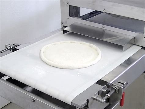 ピザストレッチャー レオン自動機株式会社