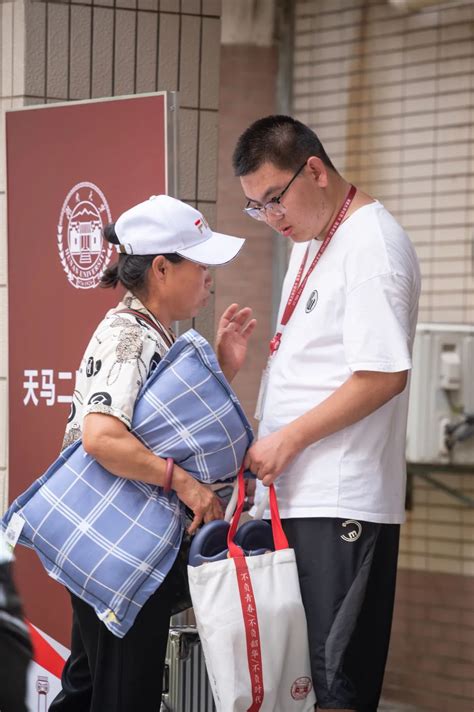 【组图】湖南大学2023级新生报到现场 湖南大学新闻网