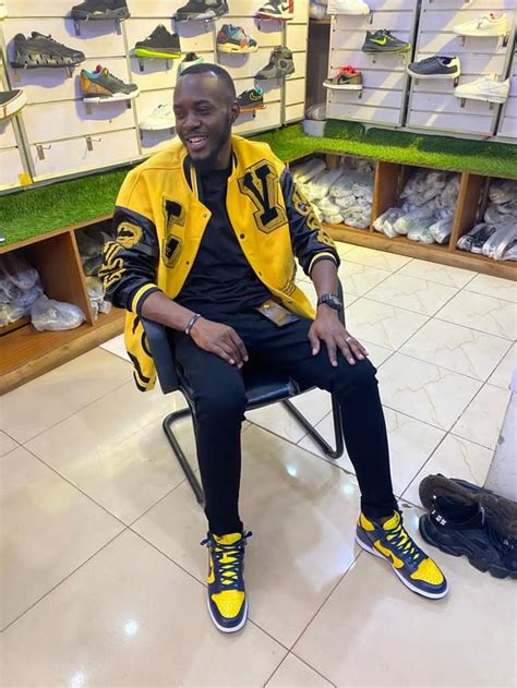 Nike Dunk Michiganblack And Yellow Outfits Sif256 Yellow