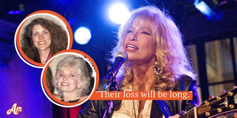 Carly Simon Shares About Long And Haunting Loss In Tribute To Sisters