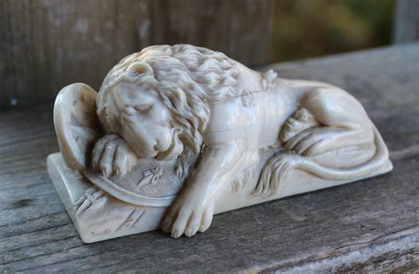Briefbeschwerer Darstellung Löwendenkmals von Luzern um Kaufen auf Ricardo