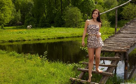 Nackt In Der Woese