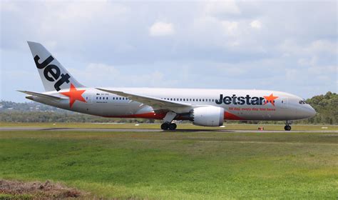 B M B Photography Jetstar Leaves Hundreds Of Passengers Stranded In