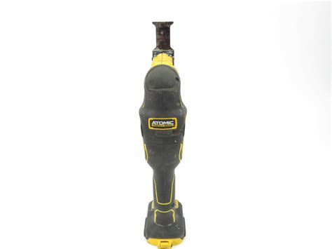 DeWalt DCS354 ATOMIC 20-Volt MAX Cordless Brushless Oscillating Multi-Tool