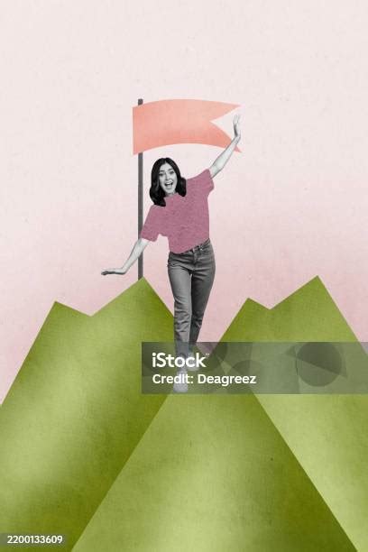 합성 스케치 이미지 디자인 삽화 콜라주 아가씨 산책 산 깃발 목표 진행 도전 성공 목적 목표 경쟁 20 24세에 대한 스톡 사진 및 기타 이미지 Istock