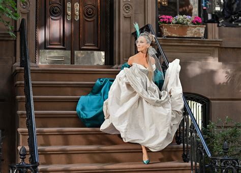 Sarah Jessica Parker Wears Sex And The City Wedding Dress In And Just