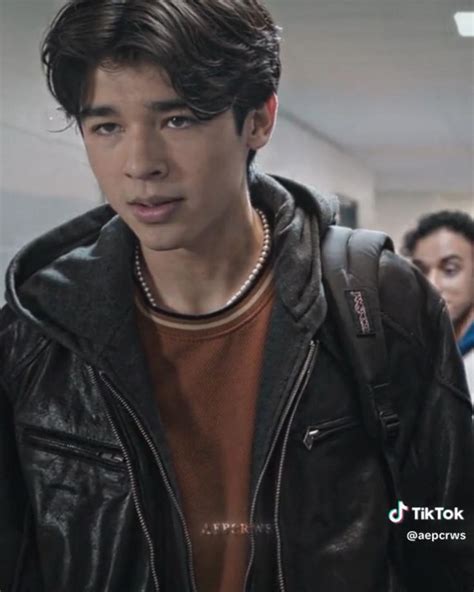 Isaac Walter Edittt Chicos Famosos Famosos Chicas