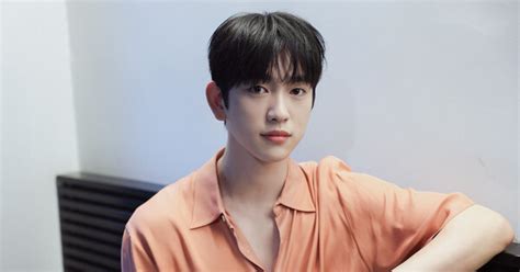 미지의 서울 박진영 차분하게 자신을 누르고 있는 이유 [인터뷰]