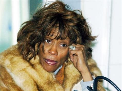 Whitney Houston Overview Wonderwall A Life In Music And Tragedy