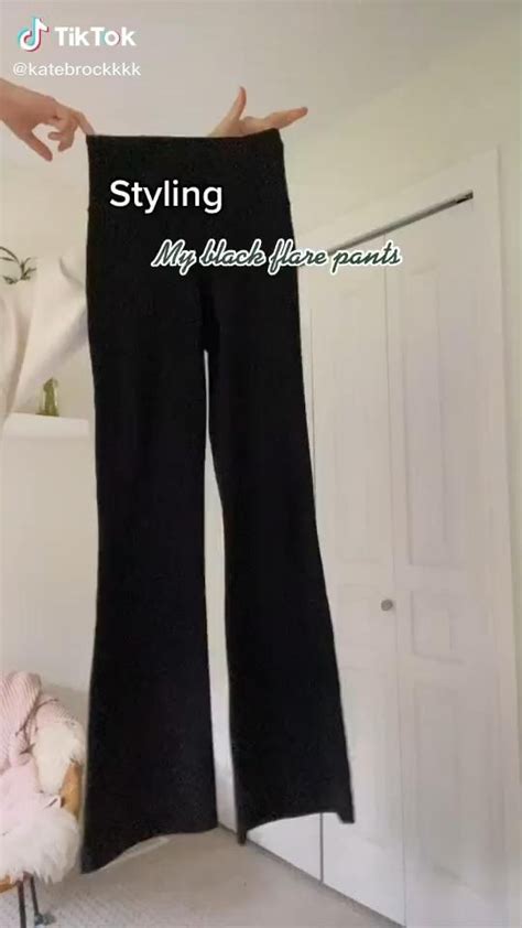 What To Wear With Flared Leggings ADDICFASHION