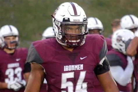 4 Star Dt Prospect Tyler Friday Commits To Ohio State Over Michigan Others