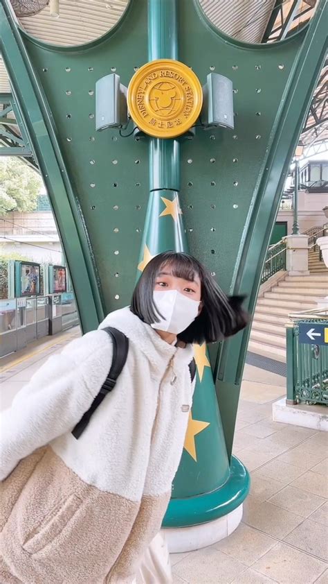 🇭🇰 香港地鐵站新版😜 當初香港的地鐵九宮格 現在變影片 ψ`∇´ψ 香港地鐵站 香港 香港景點 地鐵 迪士尼 荃灣 深水埗
