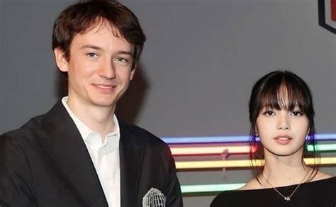 블랙핑크 리사 프레데릭 아르노 나이 여자친구 재산 부인 아내 결혼 국적