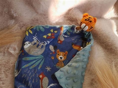 Doudou Tigre Au Crochet Avec Son Lange Attache Tetine Fait Main Fait