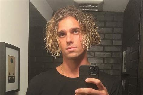 Model Turned Actor Jay Alvarrez Biography Broadbiography