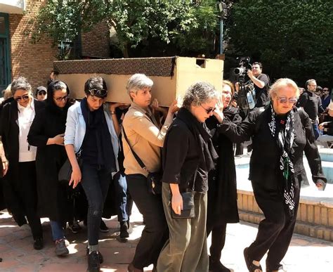 تشییع جنازه کاملا زنانه در ایران