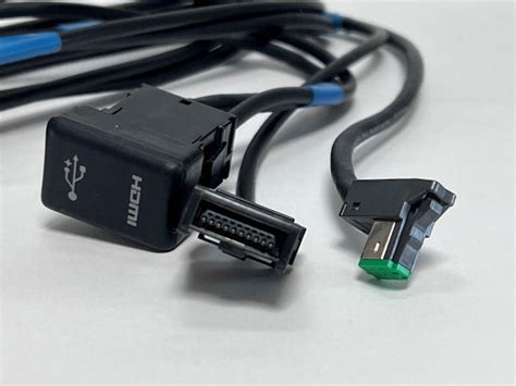 Yahooオークション カーアクセサリ トヨタ純正品 Usbhdmi 接続ケー