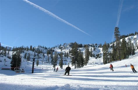 15 Best Things To Do In Lake Tahoe For All Seasons