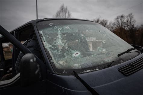 Why Is Laminated Glass Used For Windshields True Blue Auto Glass