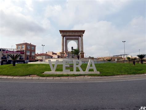 Vera Almería monumentos gastronomía y cómo llegar