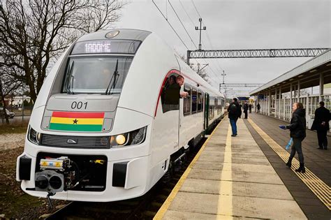 Bydgoszcz Gł PESA zaprezentowała pojazd szynowy dla Ghany