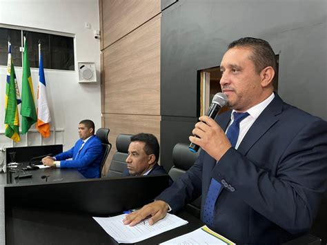 Câmara de Dianópolis tem noite emocionante de entrega de títulos a 25