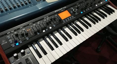 Behringer zeigt zur Superbooth DeepMind 6 und DeepMind 12 Desktop ...
