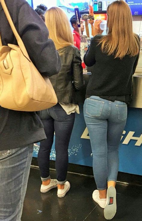Sexy Jeans Girl