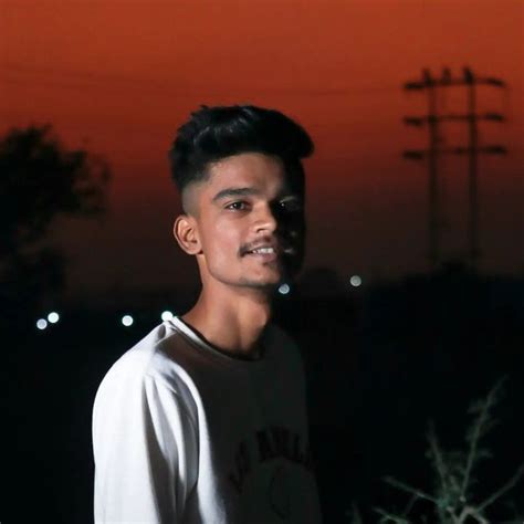 Neeraj Jaiswal 🎏 Neerajmindset • Threads Say More