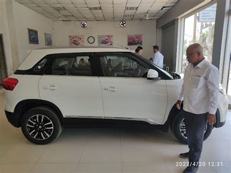 Maruti Suzuki Arena Navneet Motors Banswara Top Show Room In