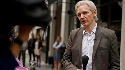 Ecuador Está Preocupado Con El Estado De Salud De Julian Assange Rt