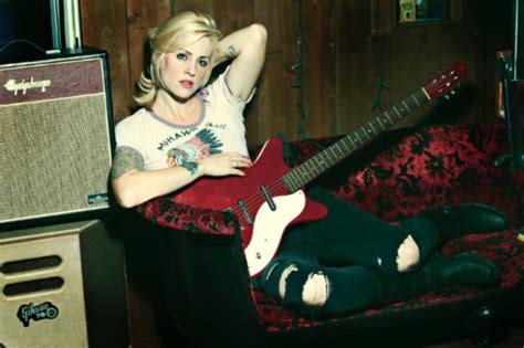 The Music Box Music Blog Brody Dale The Distillers Nuevo Disco En