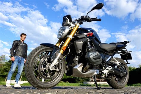BMW R R Review Best All Rounder Naked Bike DriveMag Riders