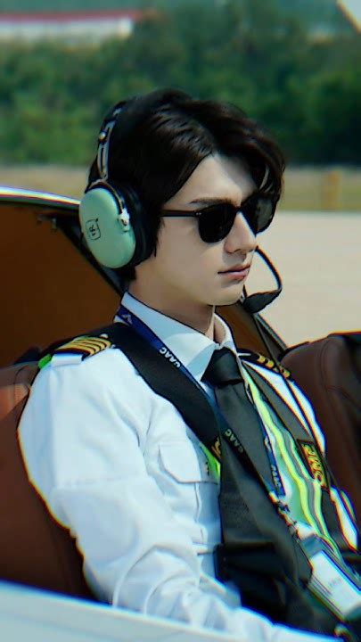 Info Pilot Modelan Begini 😭 ️ Linyi Aktorchina Dracin Linyiedit